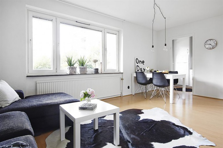 Les petites surfaces du jour : un lit sur estrade dans un studio