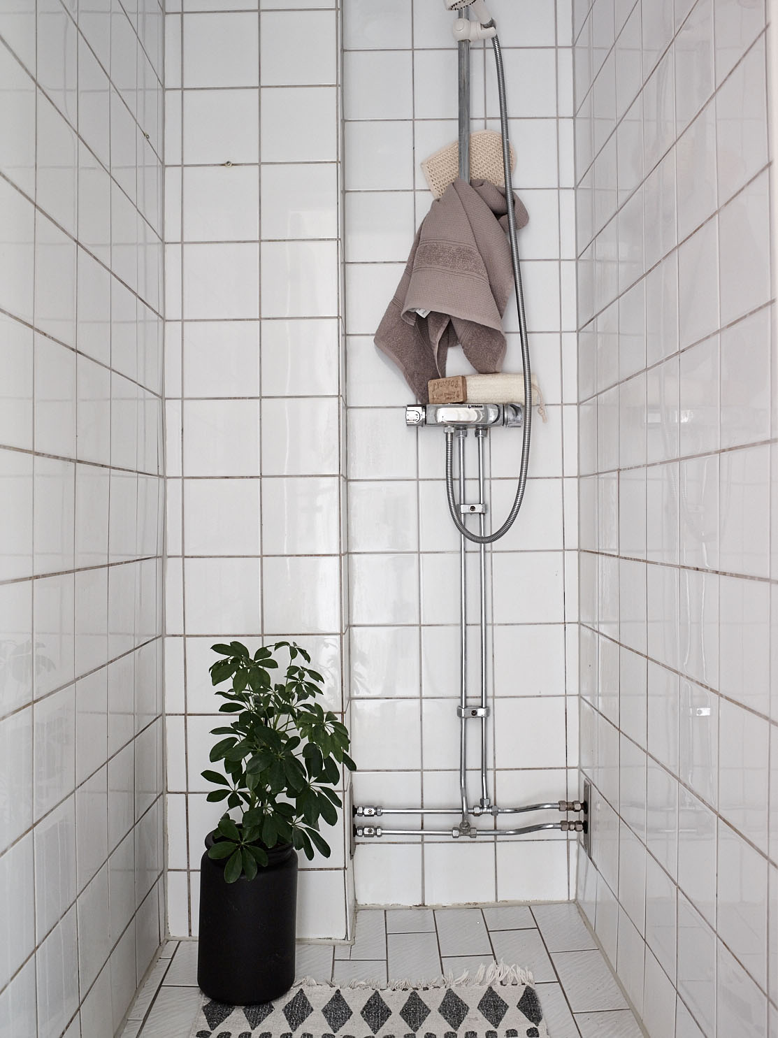 Dans un immeuble de style Bauhaus