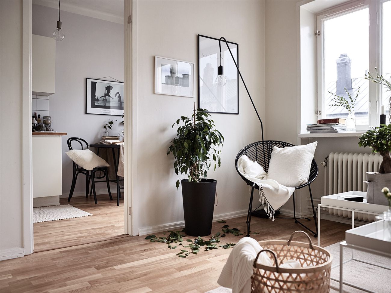 Dans un immeuble de style Bauhaus