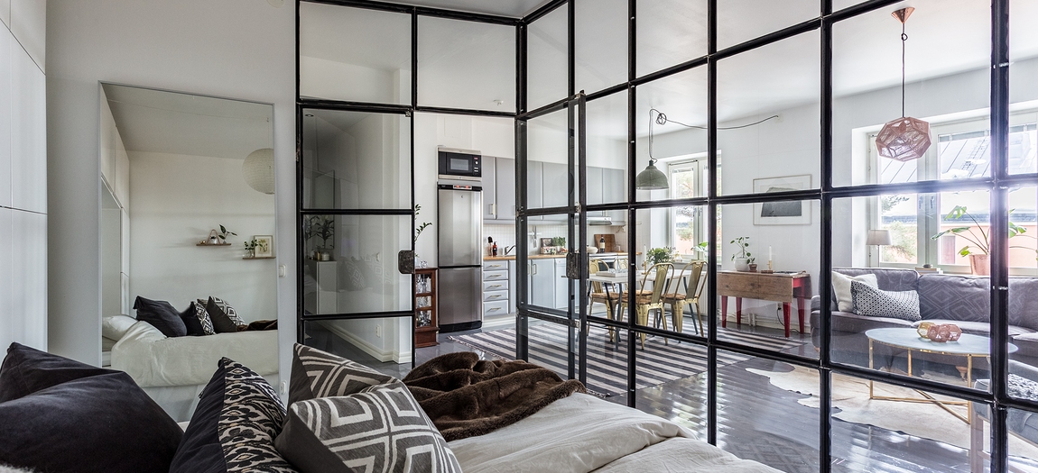 Une chambre totalement vitrée - PLANETE DECO a homes world