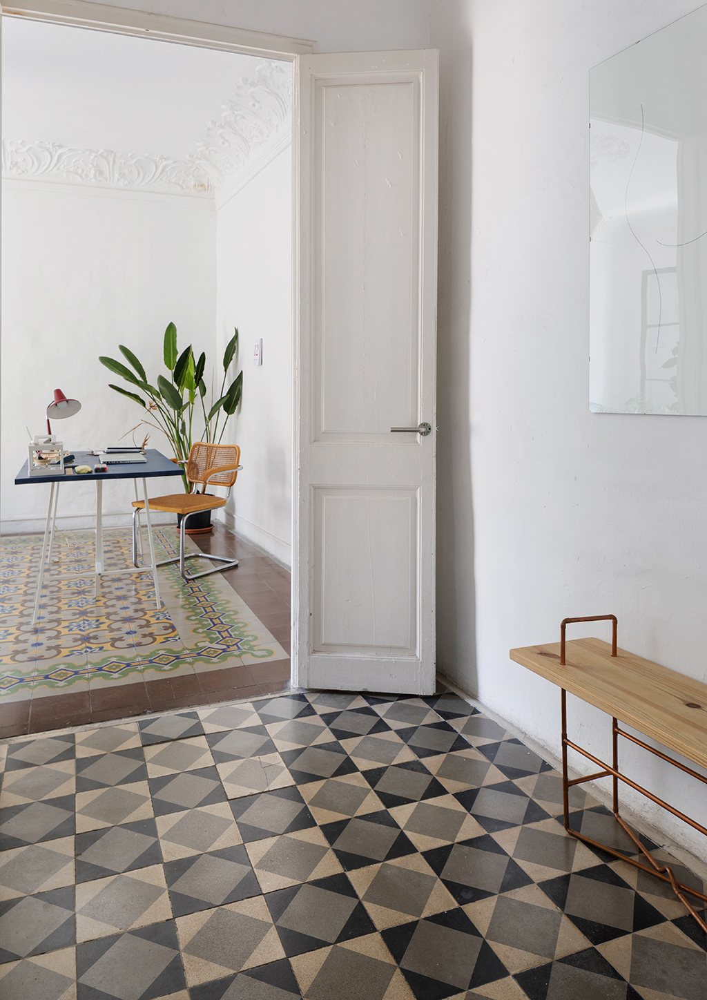 Un appartement au design moderniste et classique