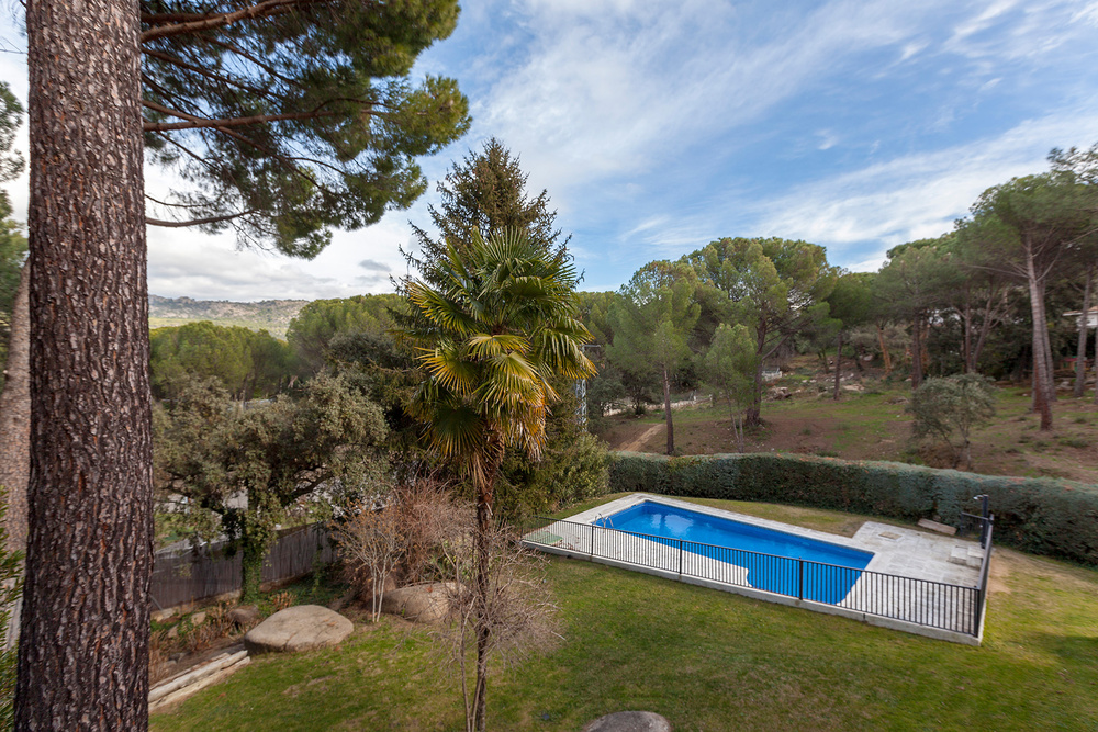 Une maison d'architecte dans la montagne espagnole