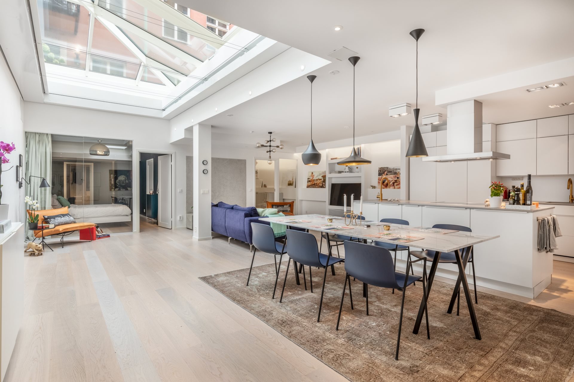 Un loft sans fenêtres mais pas sans lumière