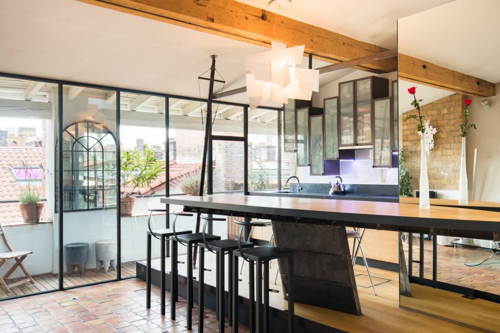 Découvrez cet appartement au style atelier à Lyon