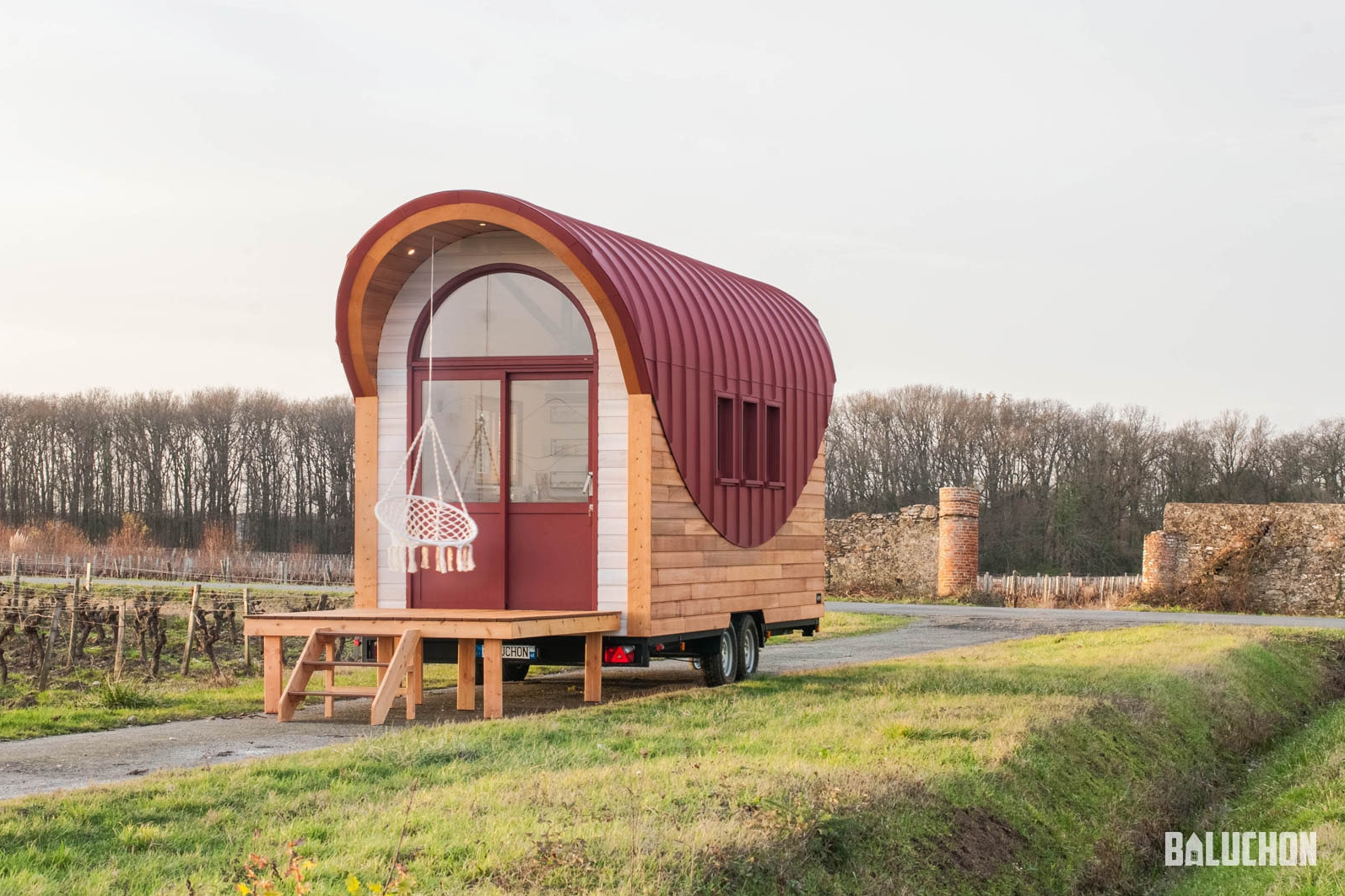 Une tiny house à la française au design roulotte