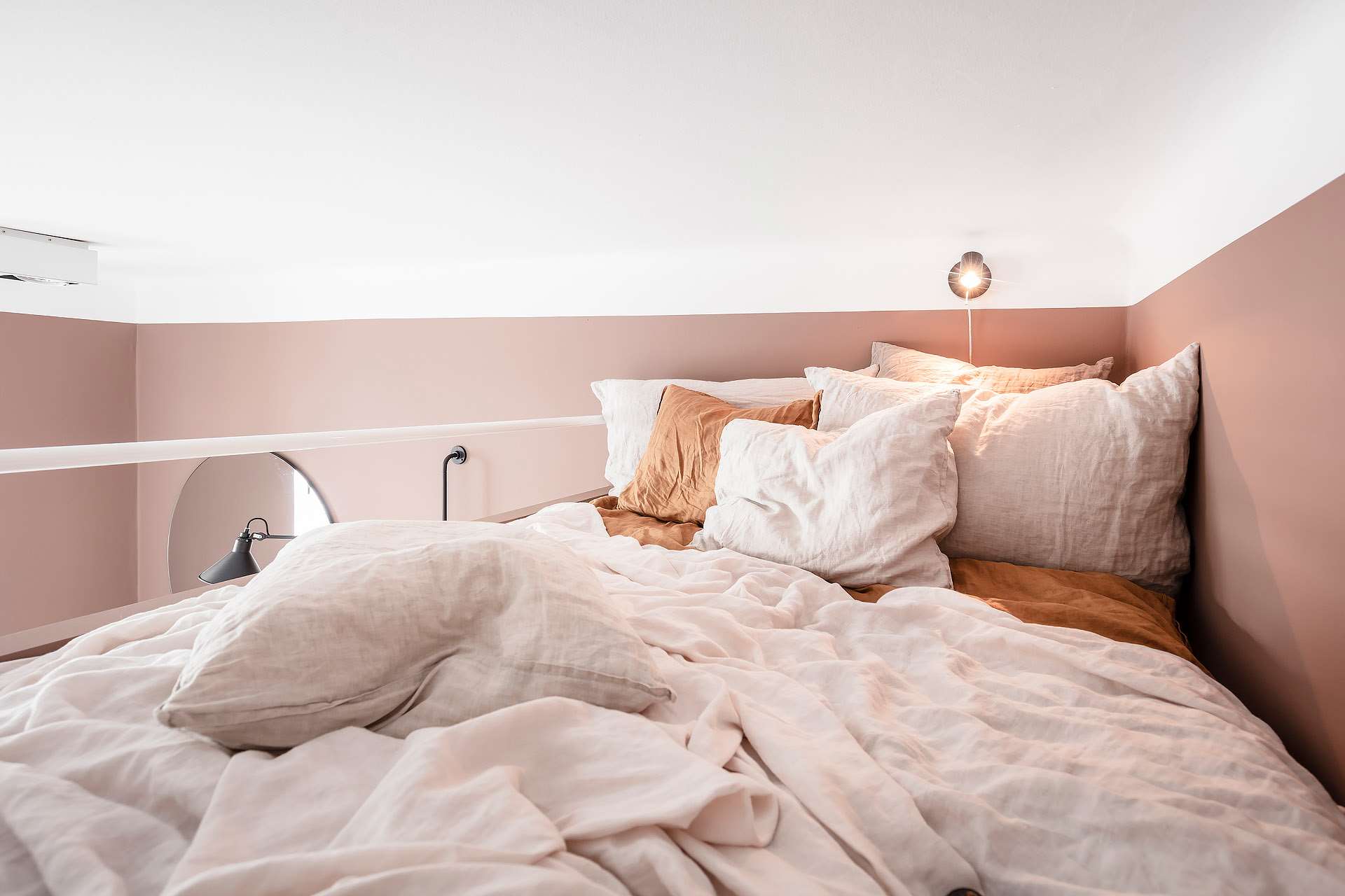 Ce studio nous prouve qu'il est possible d'installer un dressing dans ...
