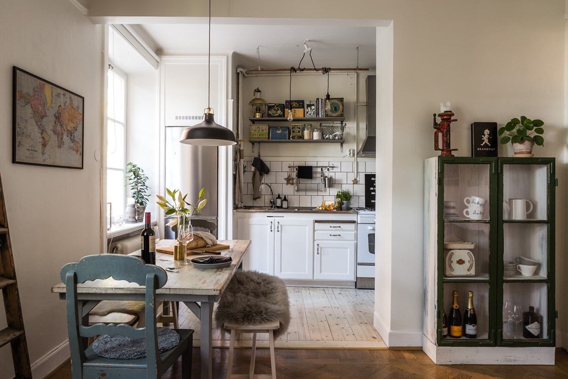 Décoration campagne contemporaine dans un studio de 35m2