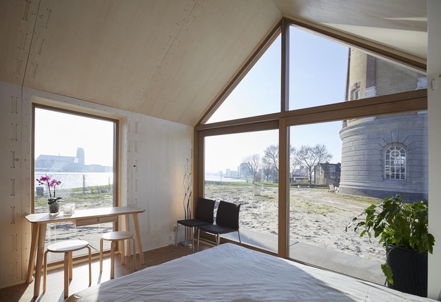 Cette mini maison modulaire de 40m2 durable et passive est proposée ...