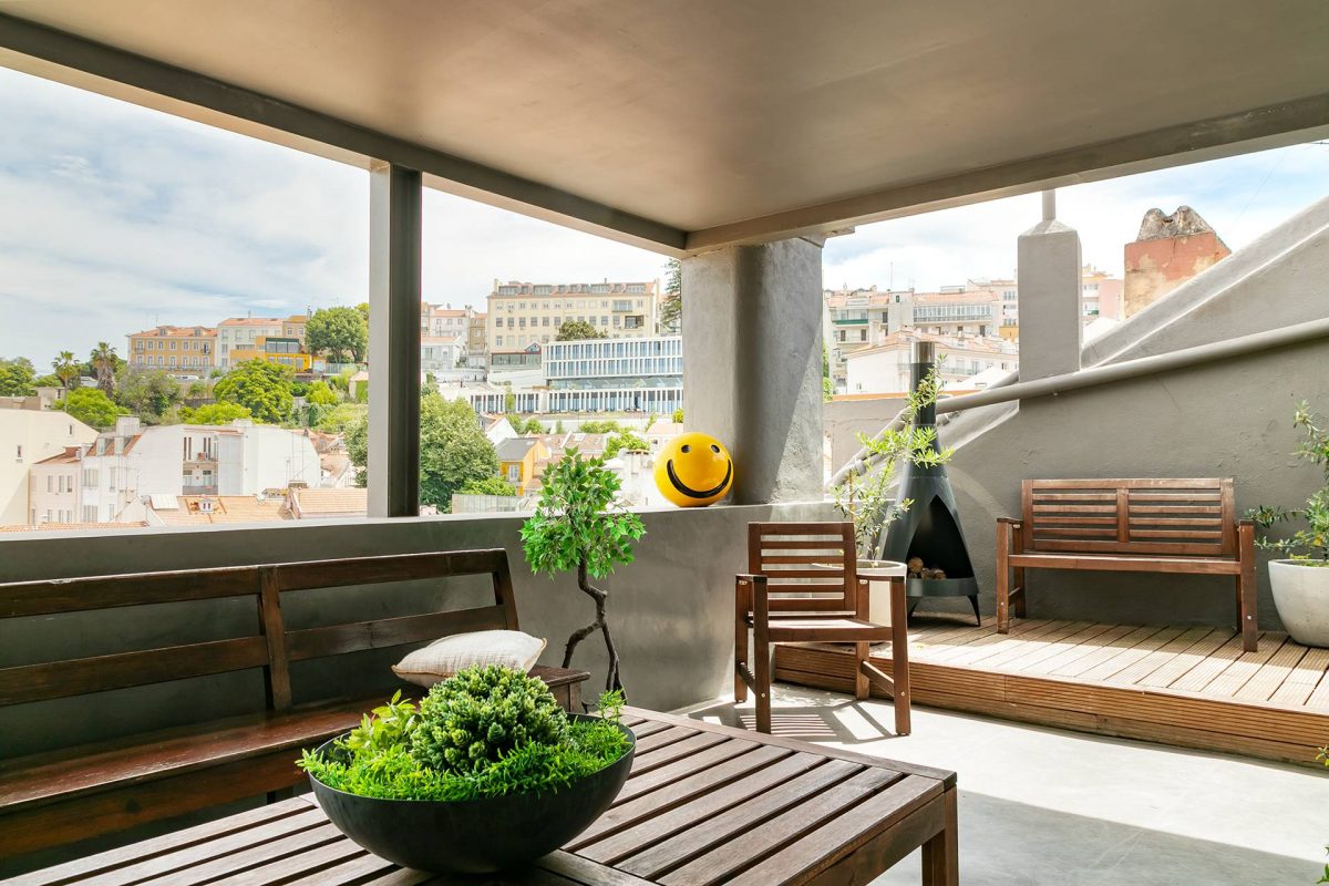 Un appartement à louer avec terrasse et vue
