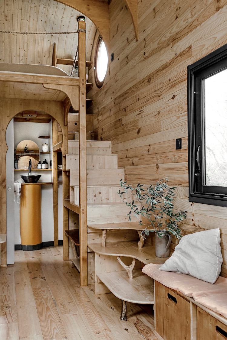 La petite maison qui voyage, une tiny house française tout en bois