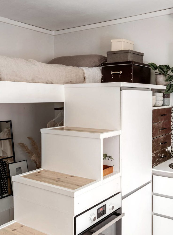 Un studio design de 24m2 bien organisé en Suède