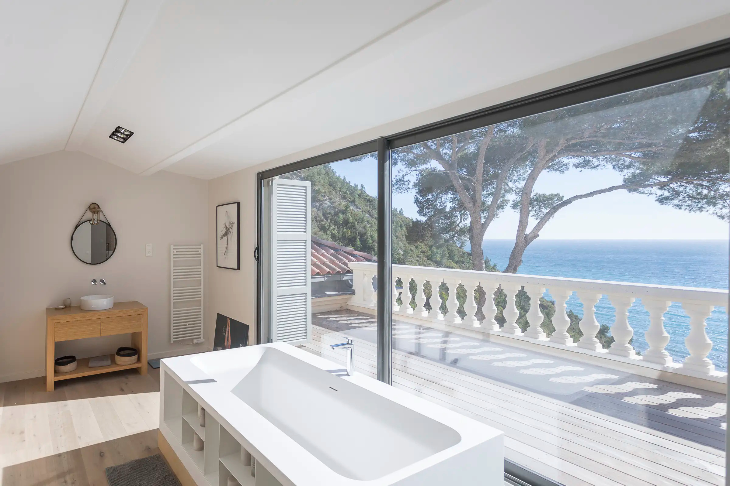 Une villa contemporaine avec vue sur les calanques de Cassis