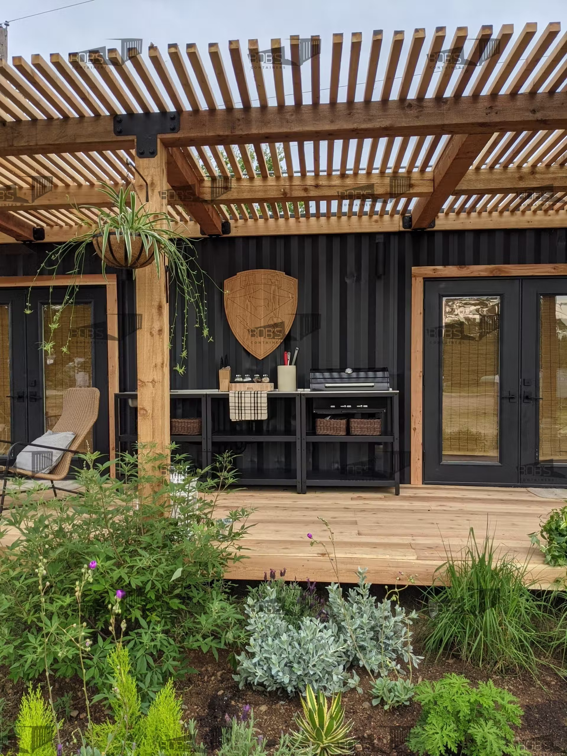 Une mini maison container de 30m2 confortable et contemporaine