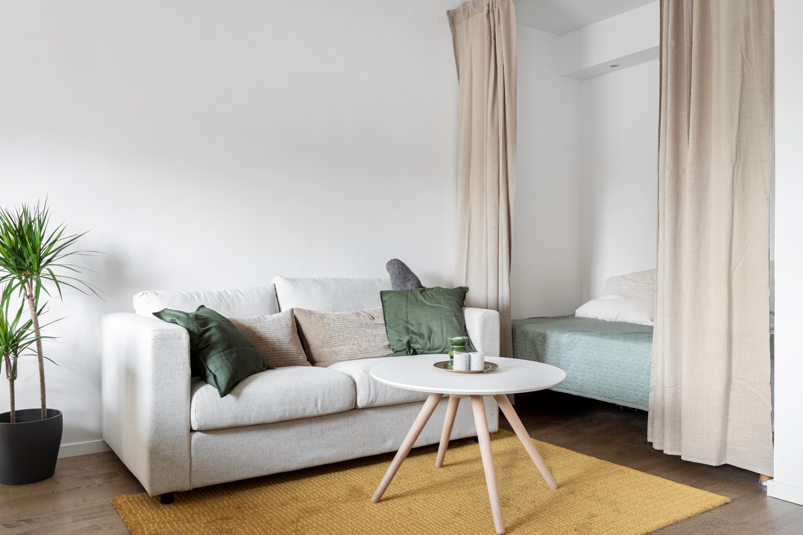 Un studio de 26m2 avec alcôve avec de bonnes idées à copier