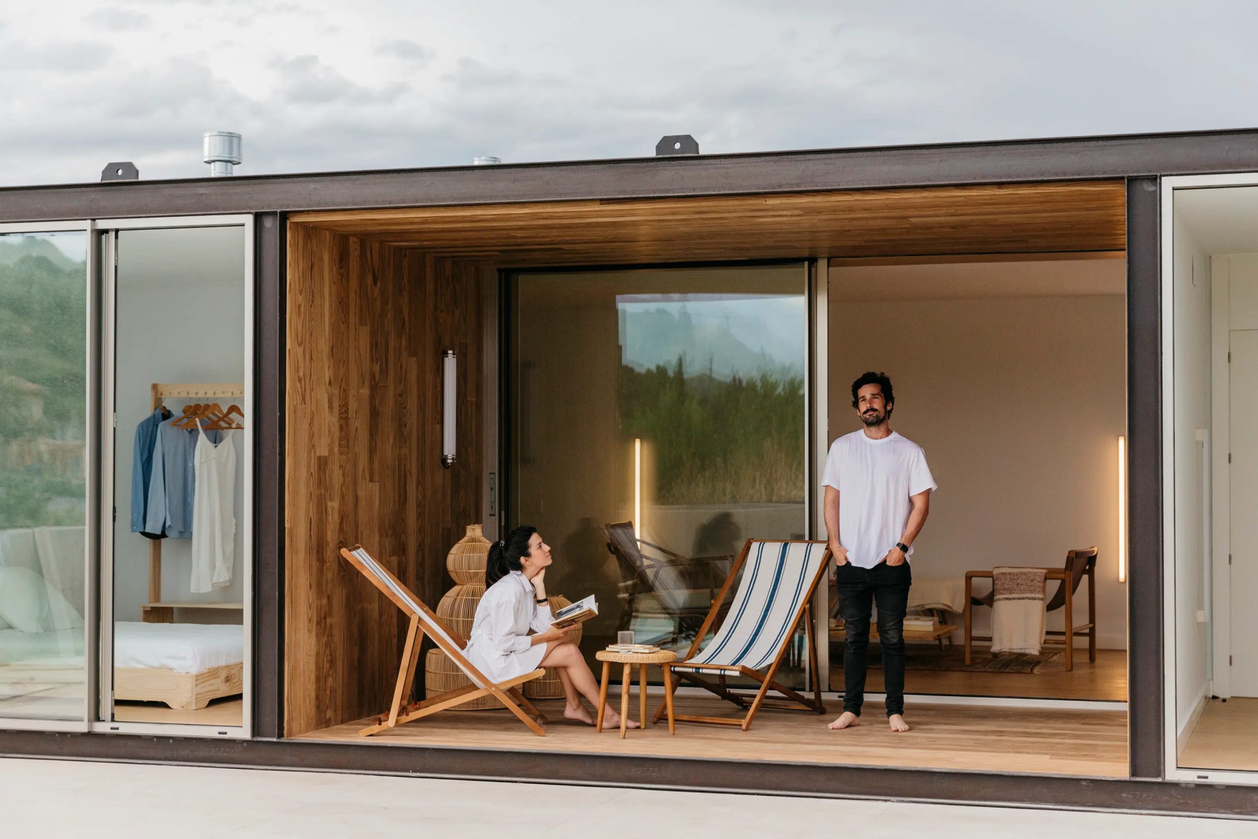 Cette petite maison modulaire de 60m2 est construite en 60 jours