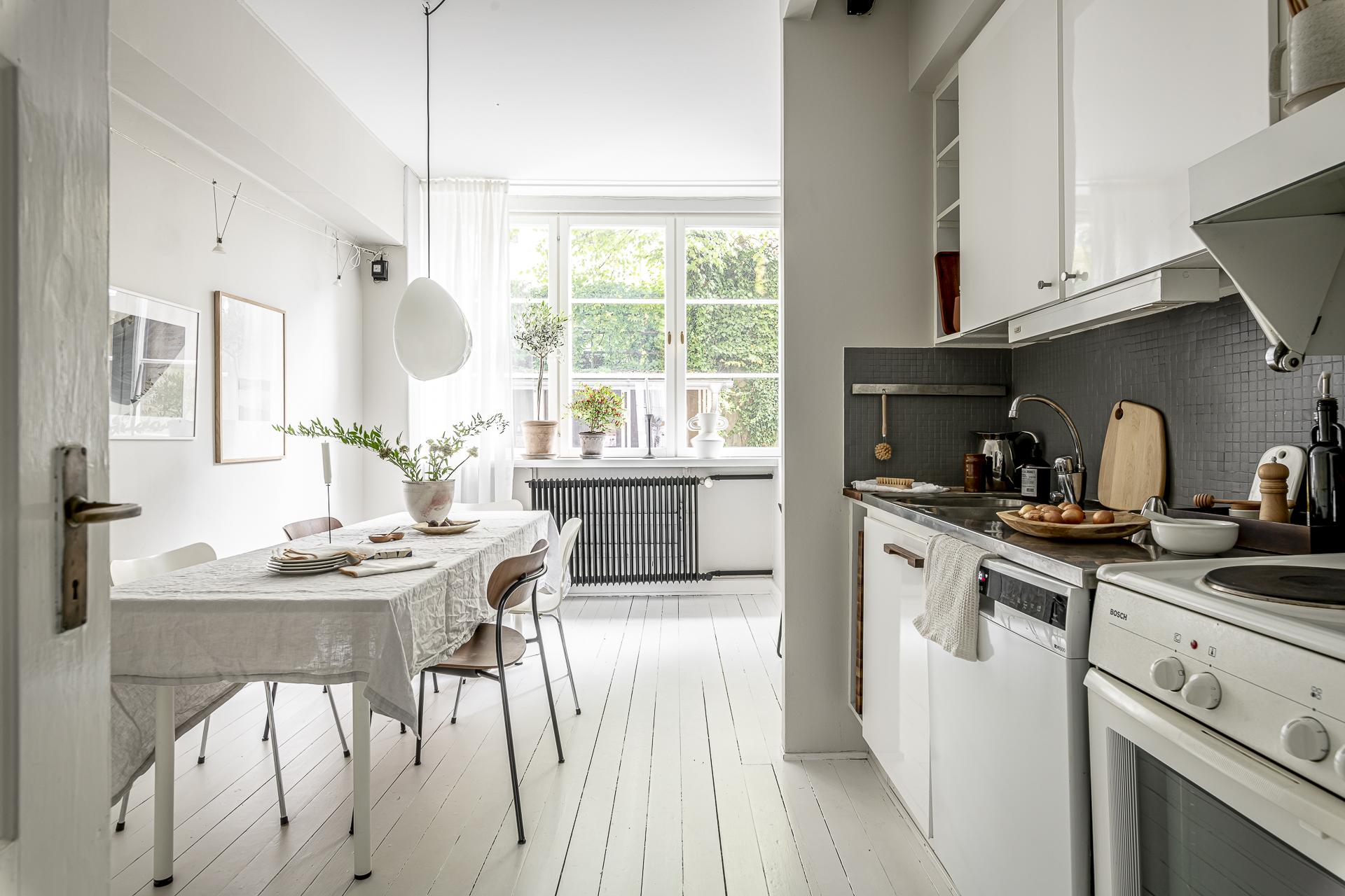 Un luxueux studio de 50m2 avec une grande cuisine séparée