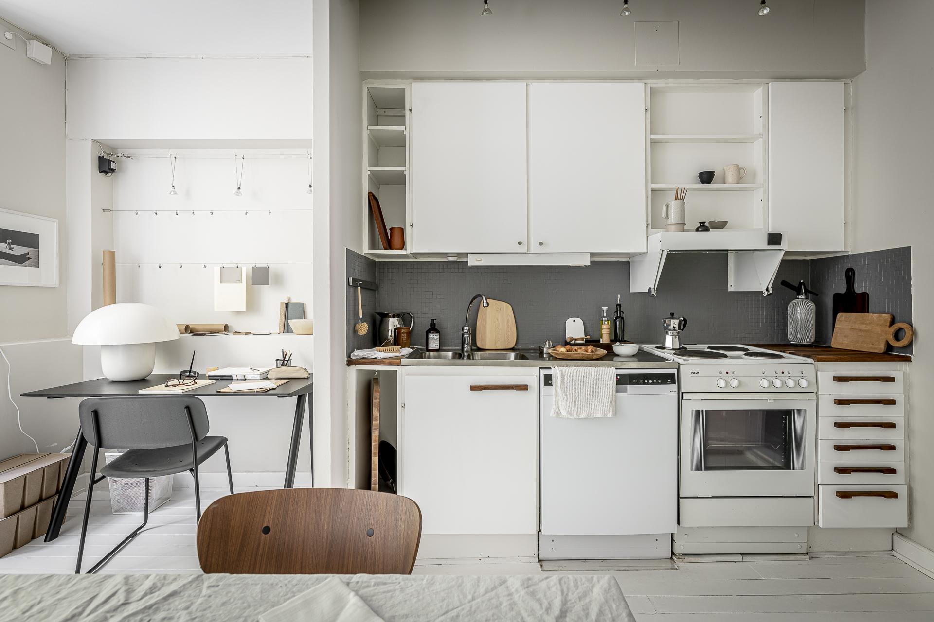 Un luxueux studio de 50m2 avec une grande cuisine séparée