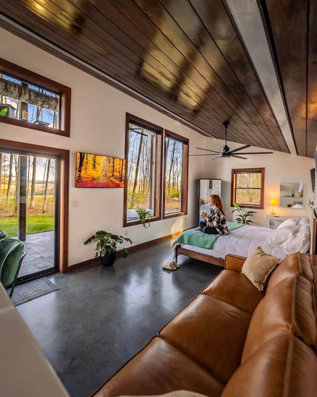 Une maison loft en bois de 42m2 et sa terrasse couverte de 50m2