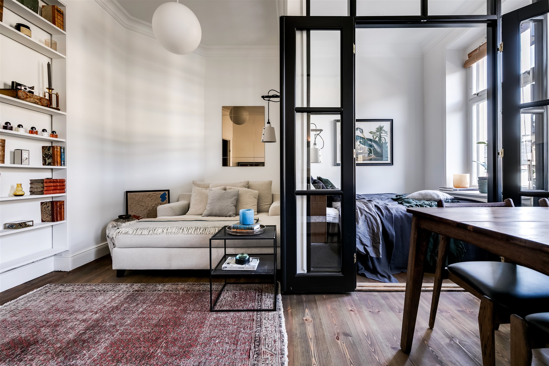 Une grande cuisine pour un studio de 36m2 rénové dans les règles de l'art