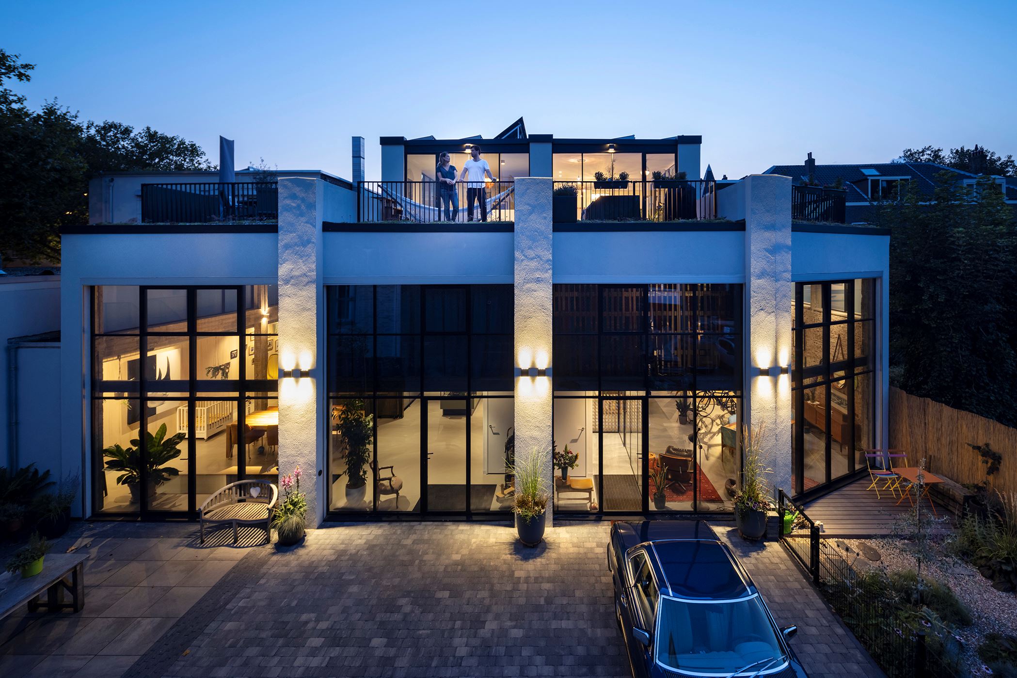 Un loft urbain et multi-niveaux à la décoration moderne à Rotterdam