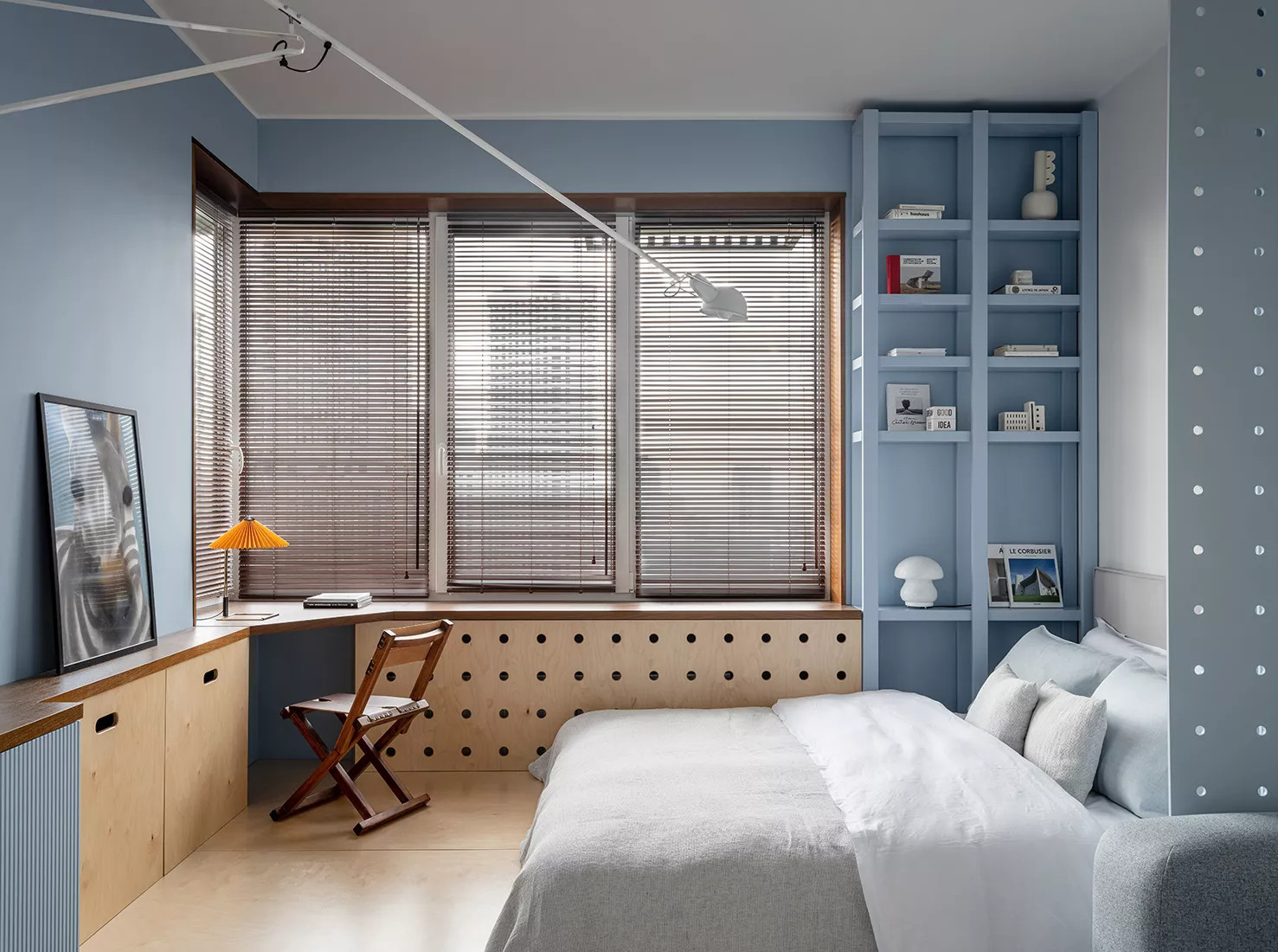 Un appartement de 29m2 sous le signe du design et du bleu